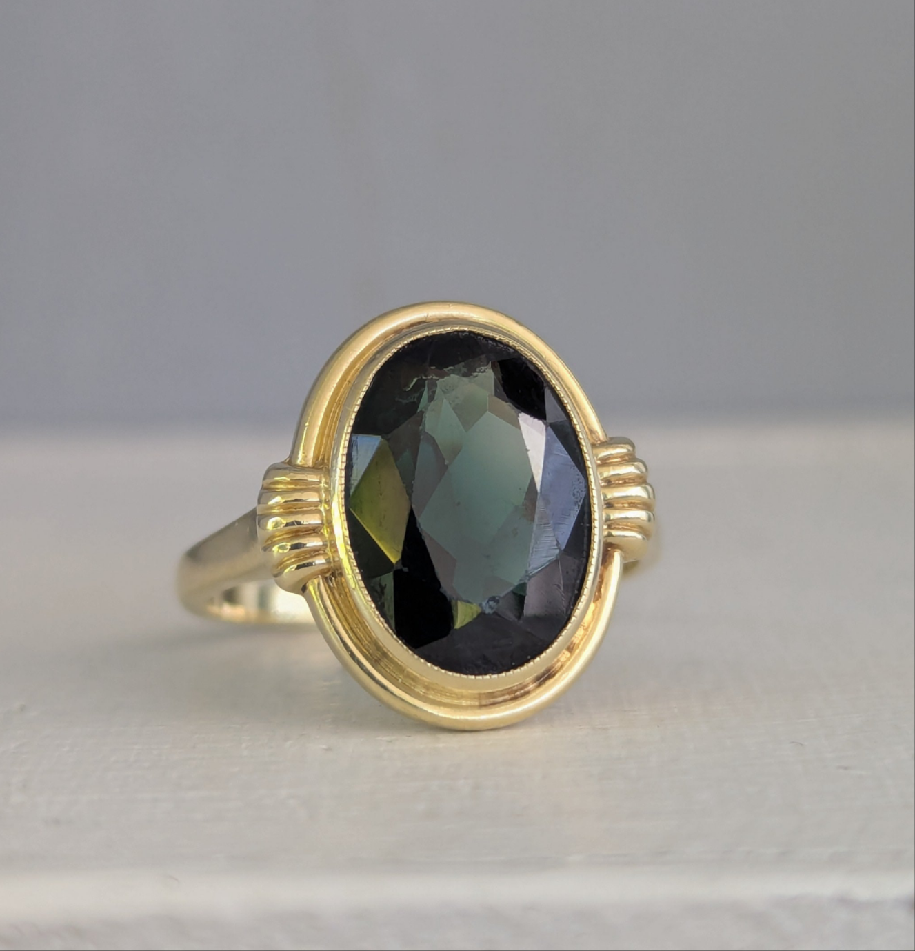Mid century German Green spinel 14ct yellow gold – The Secret Compartment