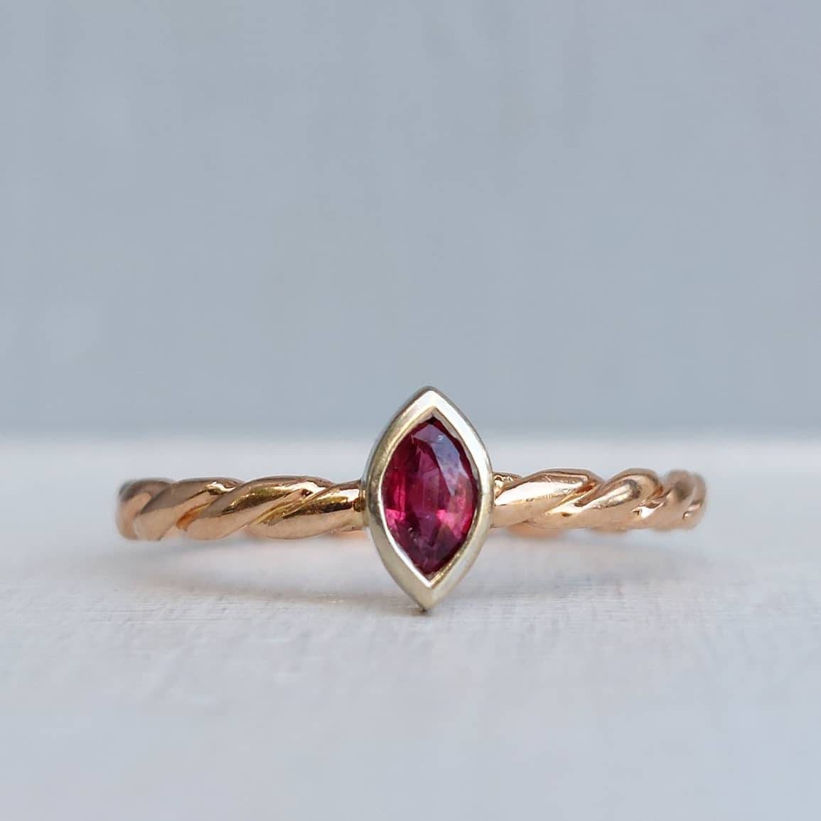 Vintage Ruby twist ring 9ct yellow and white gold – The Secret Compartment